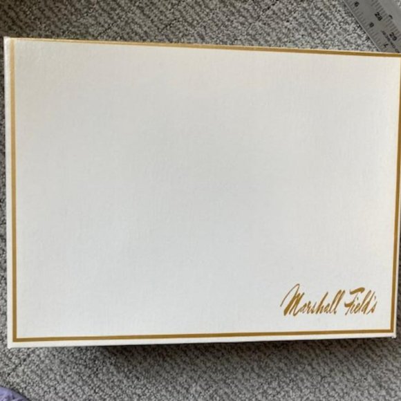 Marshall Fields Store | Other | Empty Vintage Marshall Fields Box ...